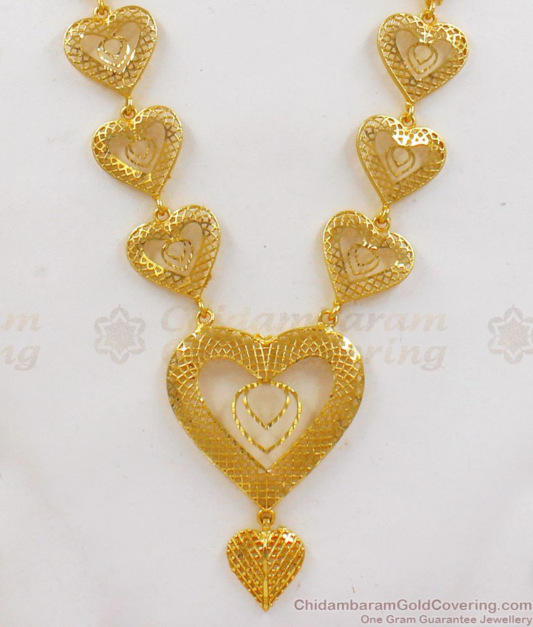 Buy Beautiful Heart Design Pattern Light Weight Gold Haram HR1819