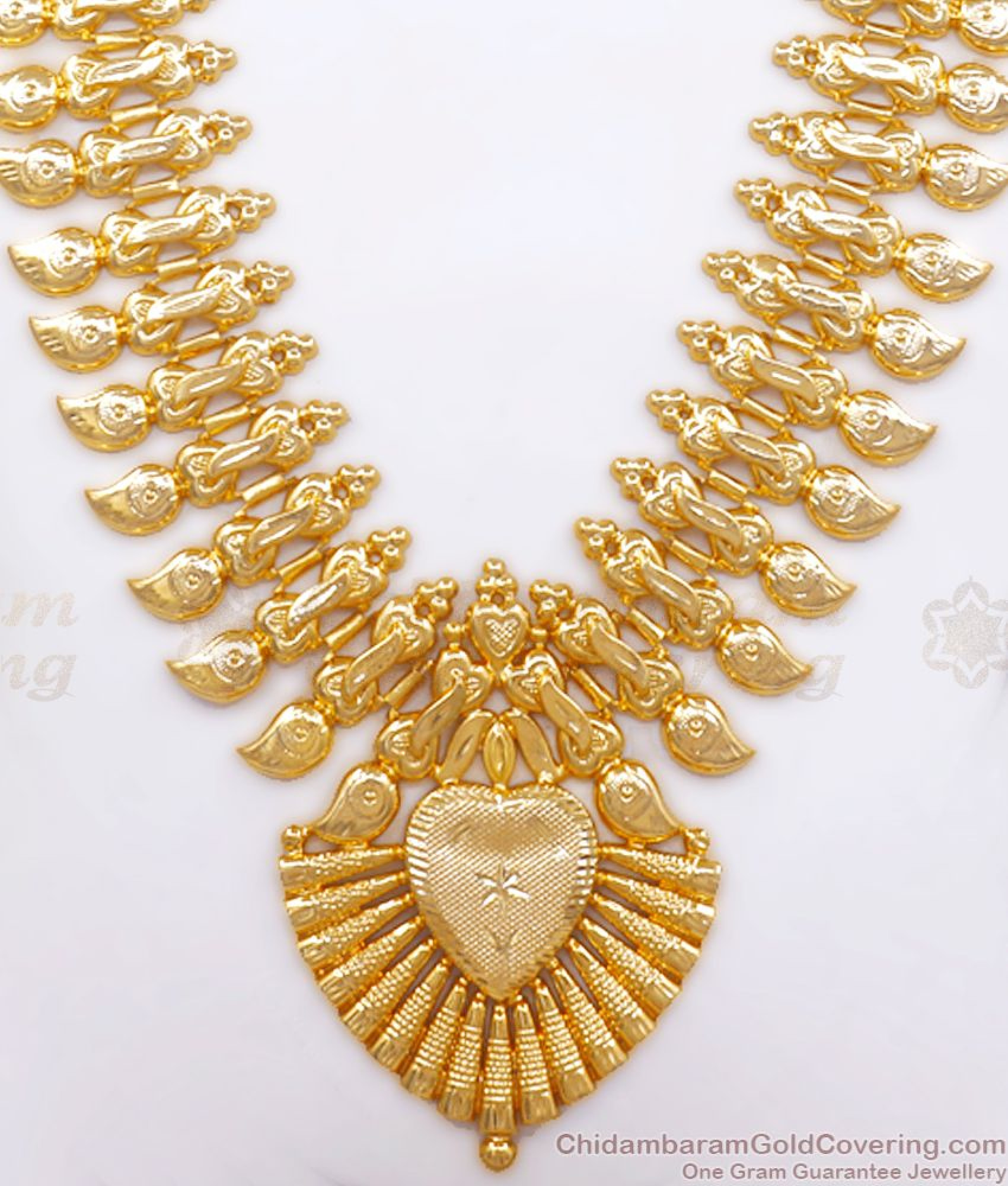 30 Inch Long and Broad 1 Gram Gold Kerala Haram Heart Pattern Shop ...
