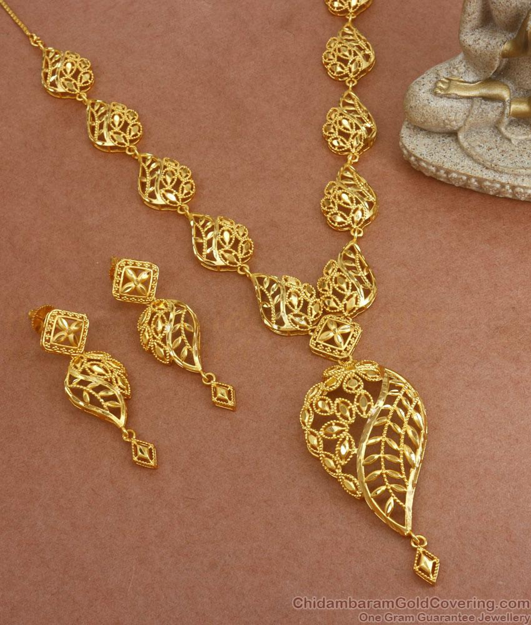 Arabian Stylish Leaf Pattern 2 Gram Gold Short Haram Earring Combo Shop ...