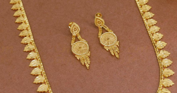 Two Gram Gold Long Haram Mullai Arumbu Design With Earring HR3089