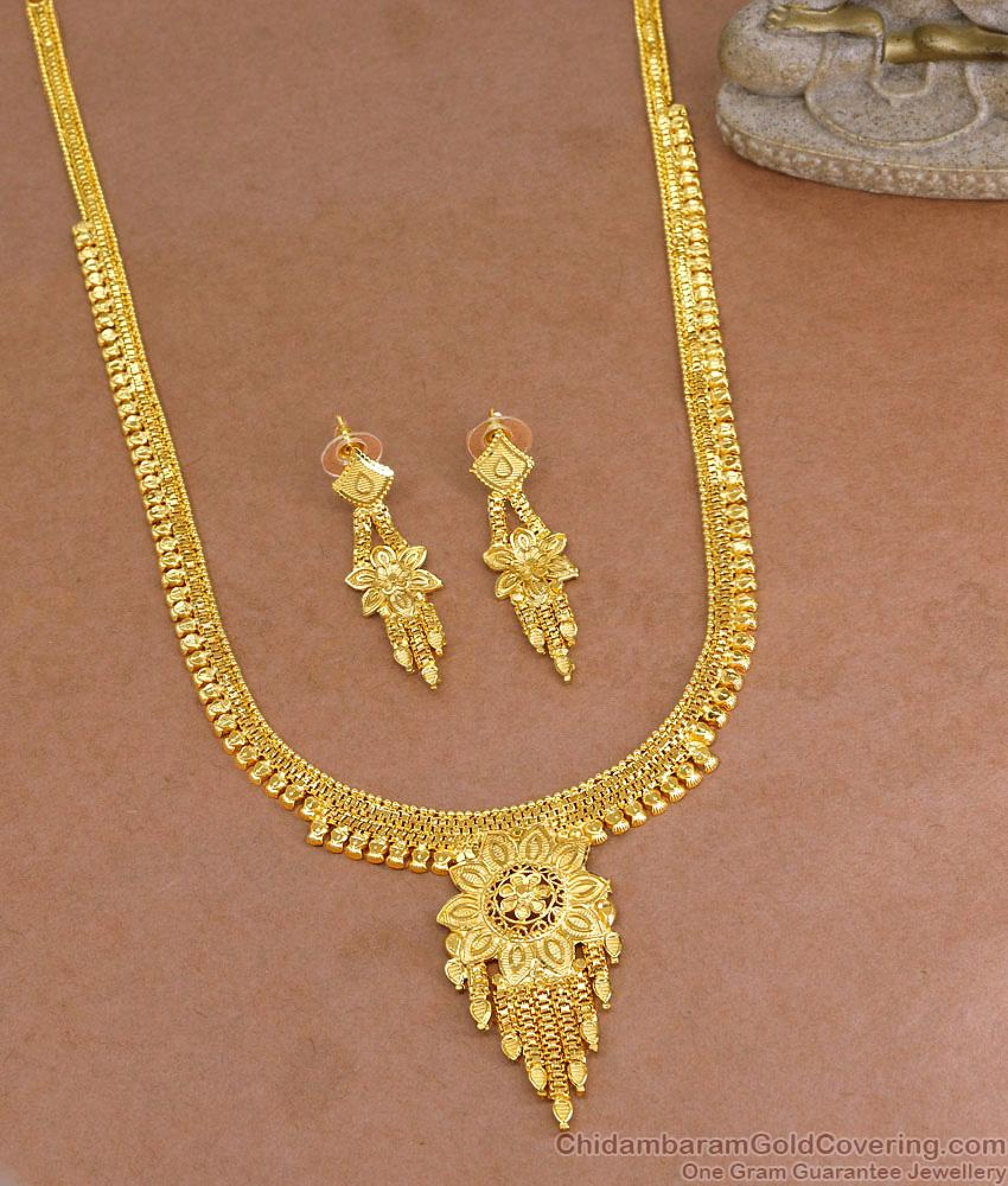New Model Two Gram Gold Haram Floral Design Online HR3411
