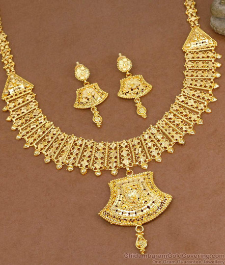Latest Forming Gold Kolkata Haram Bridal Designs Shop Online HR2890