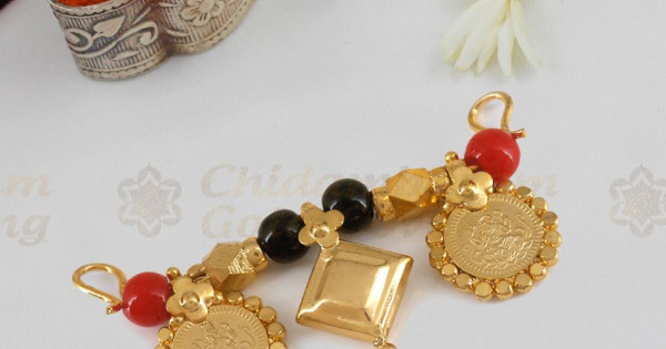 THAL107 Traditional Gold Plated Andhra Type Thali Black Beads Design