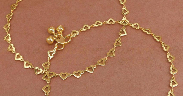 10.5 Inch Simple Gold Design Heart Shaped Anklet Collections ANKL1245
