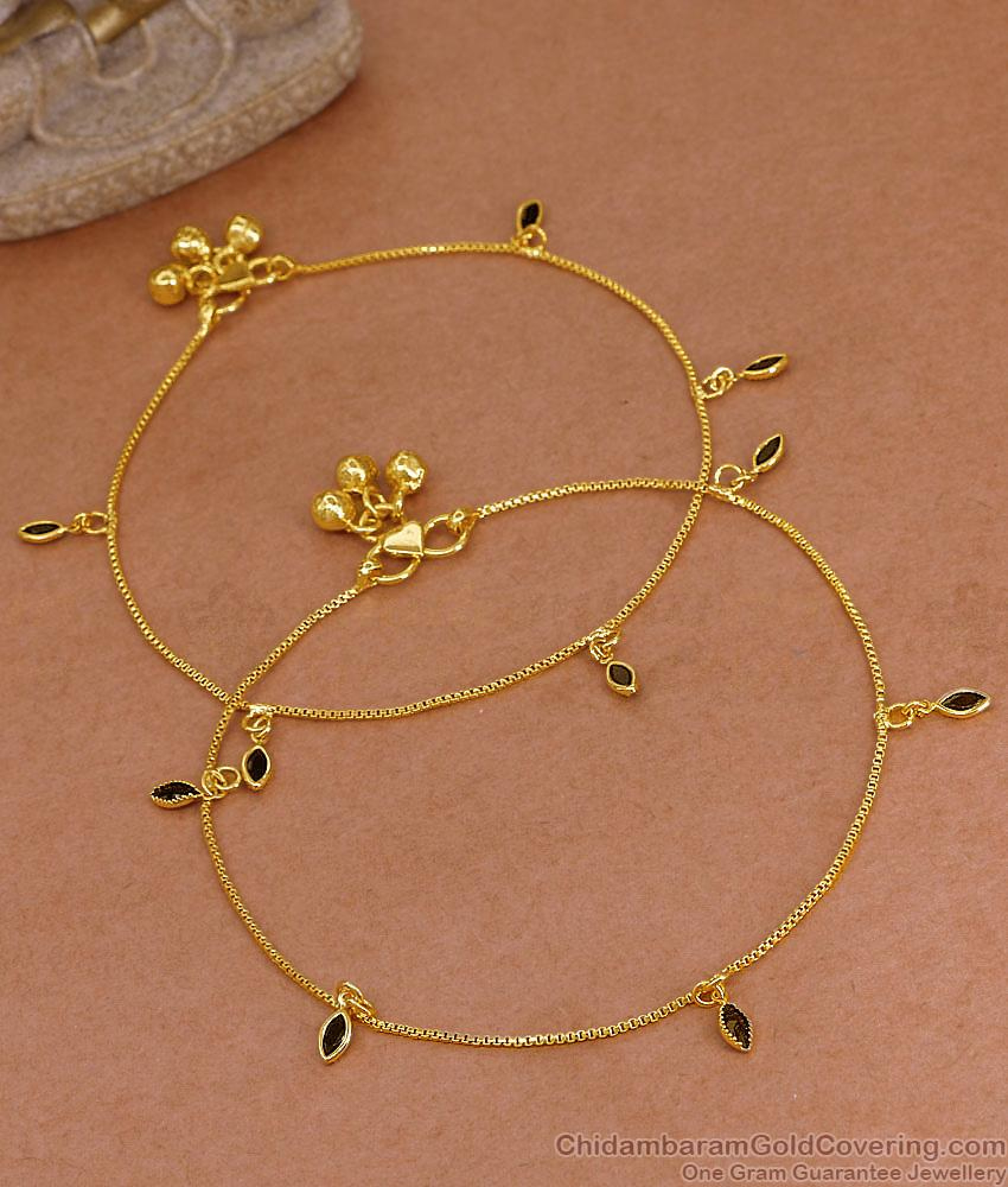 10 Inch Light Weight Gold Imitation Anklet With Black Stone Hanging ...