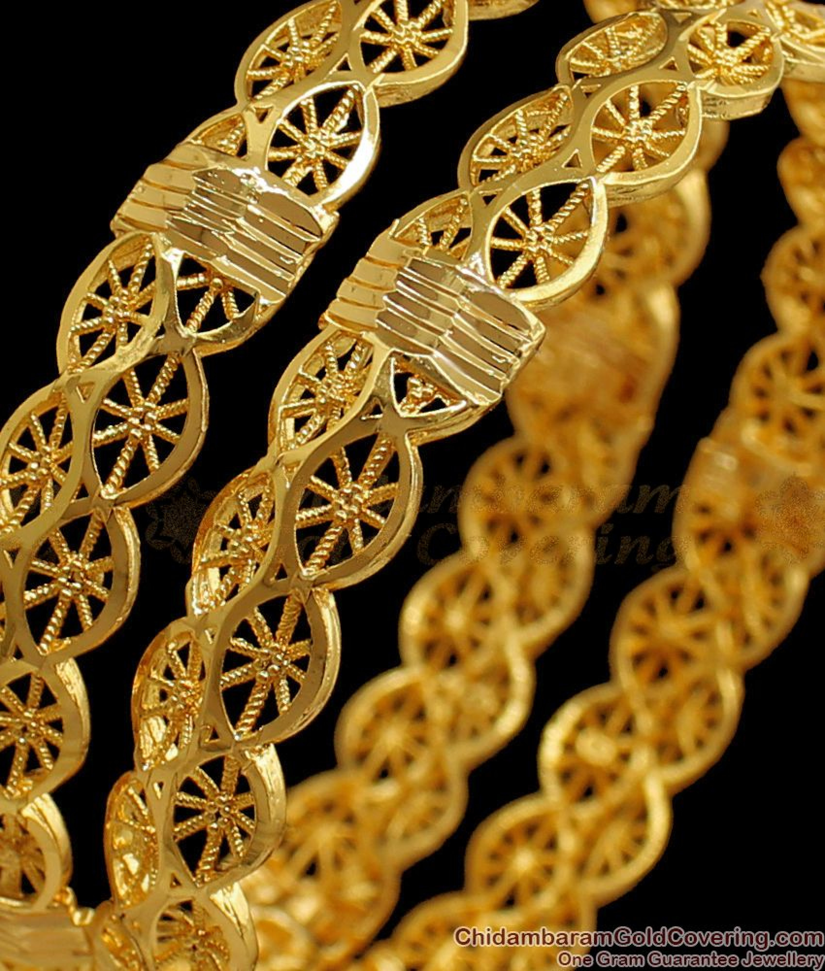 BR1557-2.8 New Design Gold Bangles Set of Two For Functions