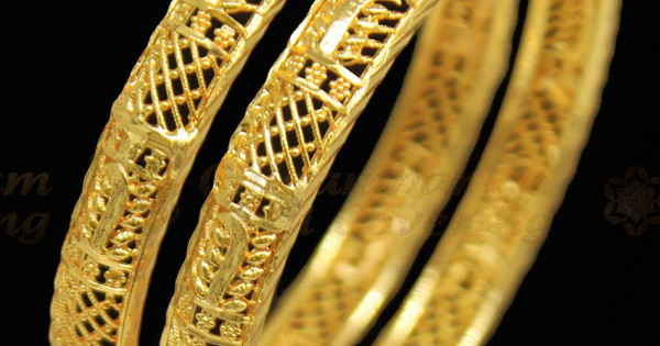 BR1100-2.4 Stunning Leaf Pattern Gold Bangles Special Gift For Girls