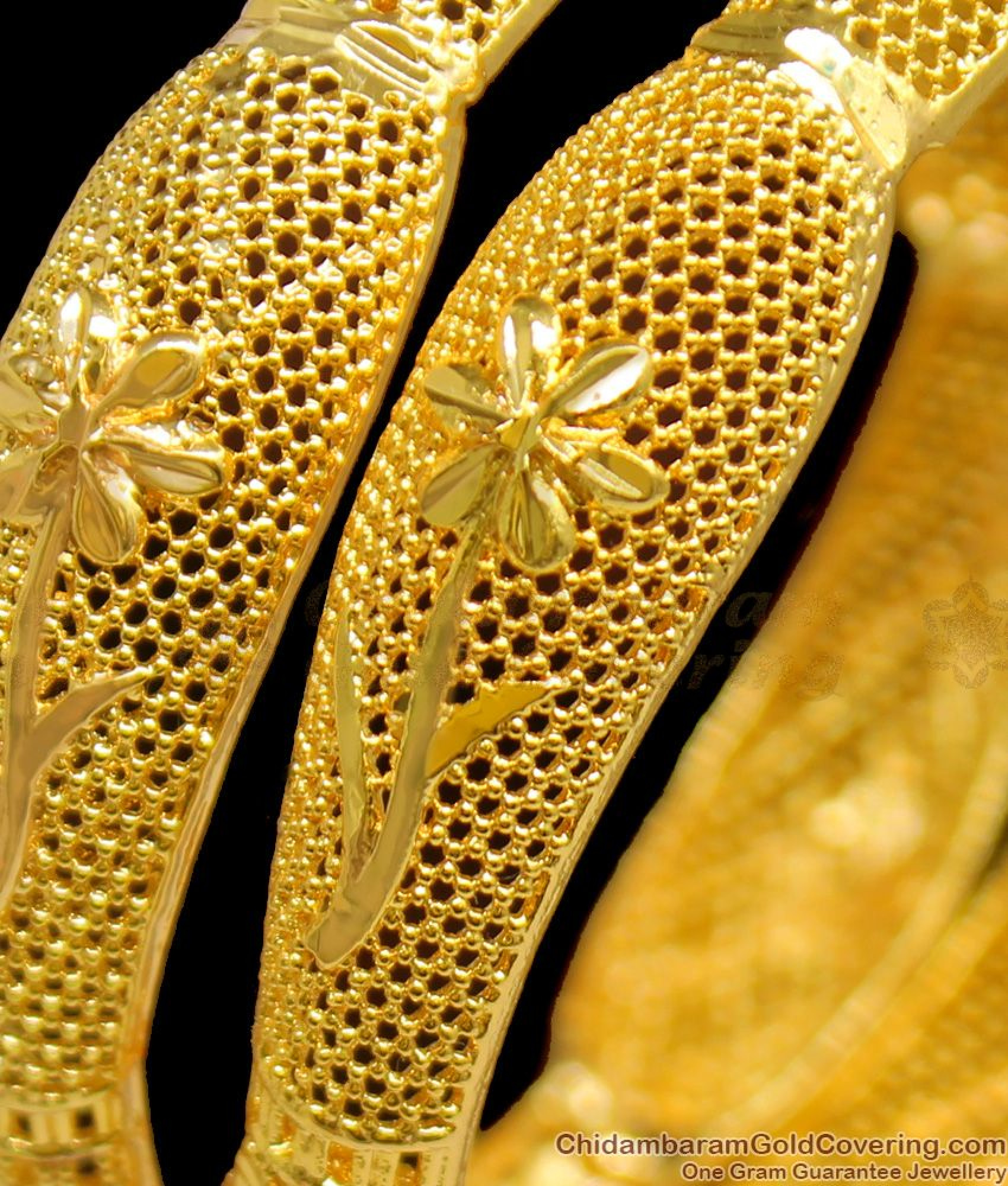 BR1131-2.4 Beautiful Leaf Flower Design Real Gold Net Type Bangles For ...