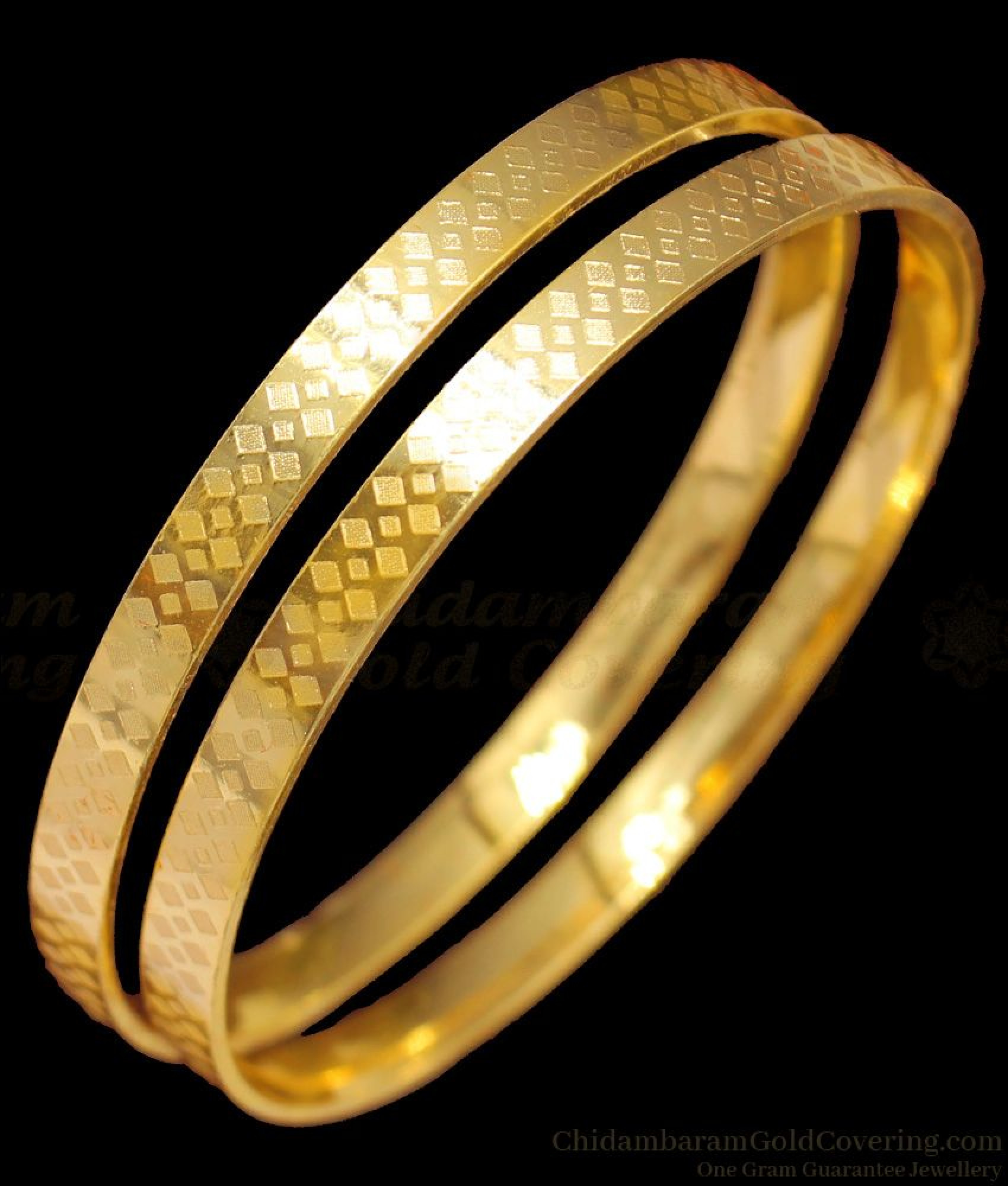 BR1317-2.4 Women Attractive Gold Imitation Plain Design Bangles For ...