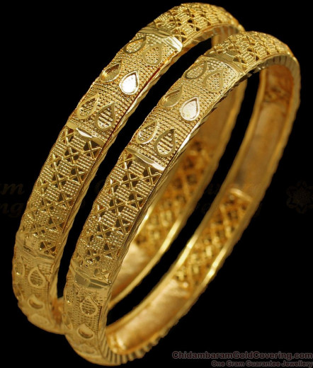 BR1085-2.10 Unique Bridal Design Kerala Traditional Gold Bangle For ...