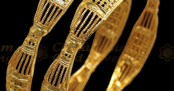 BR1697-2.6 New Net Pattern Gold Forming Bangles For Party Wear