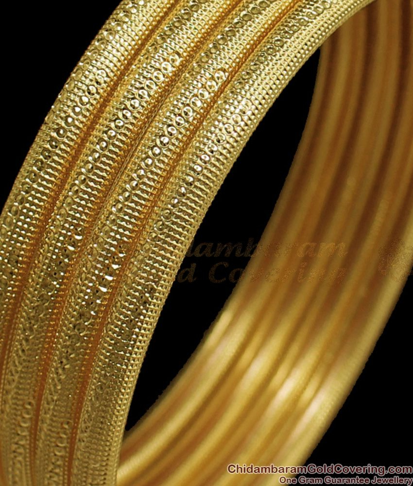 BR1713-2.8 Sleek Design Rounded Set of Four Gold Bangles