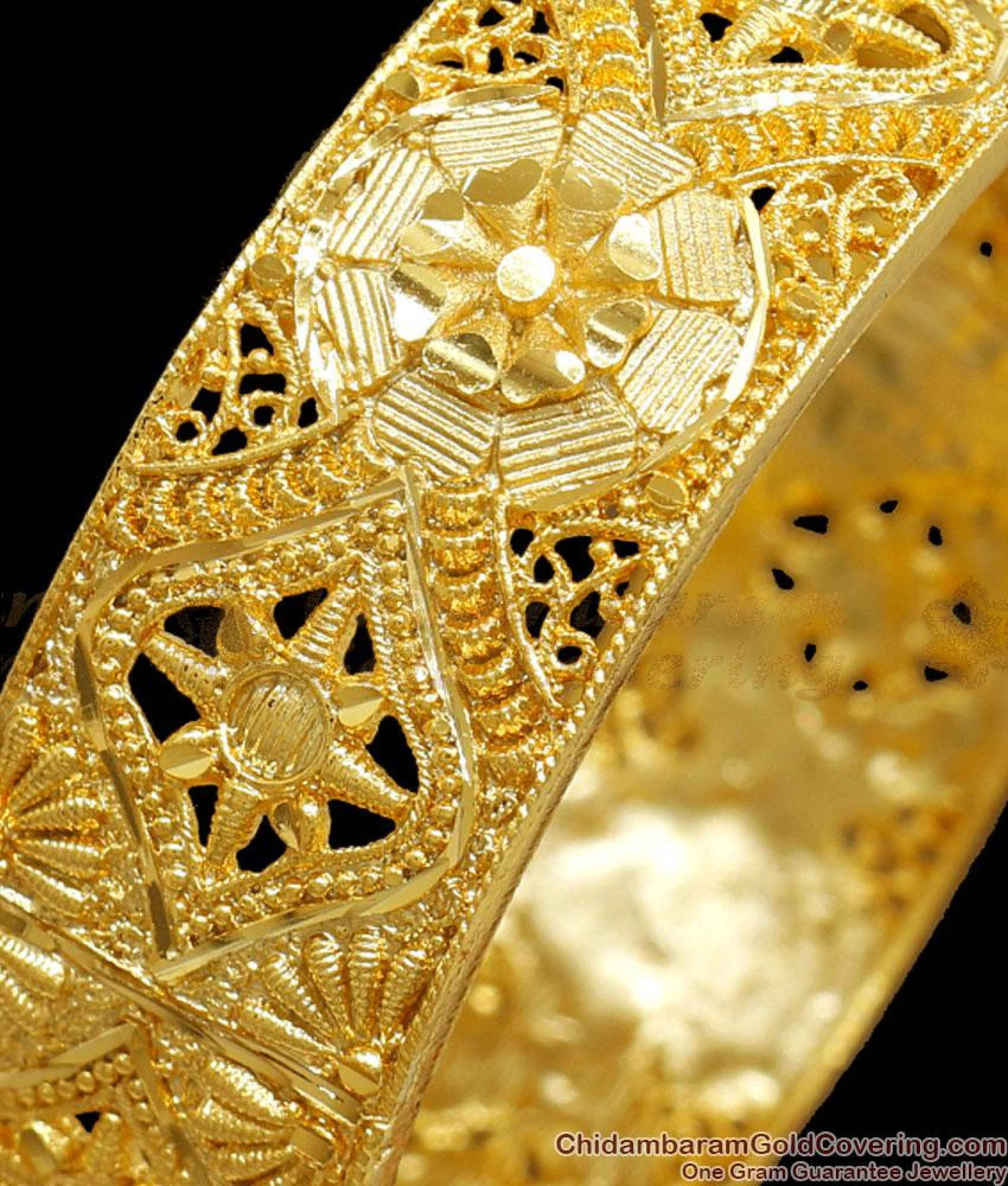 BR2237-2.4 Size Single Piece Screw Type Two Gram Gold Kada Bangle ...