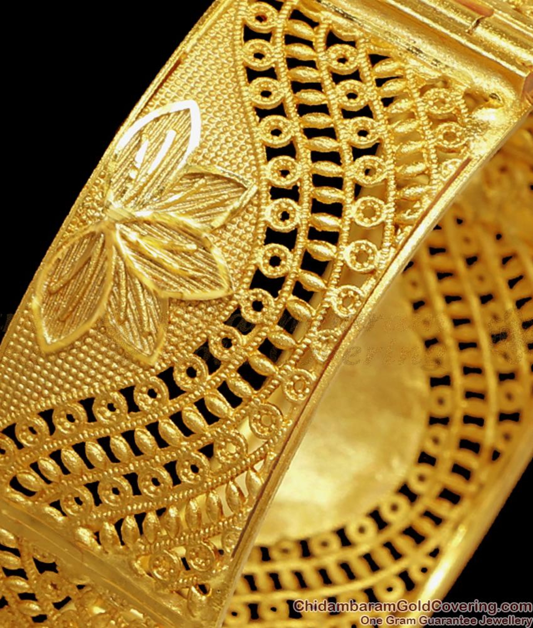 BR2352-2.4 Size Elegant Adjustable Kada Bangle Gold Plated Designs
