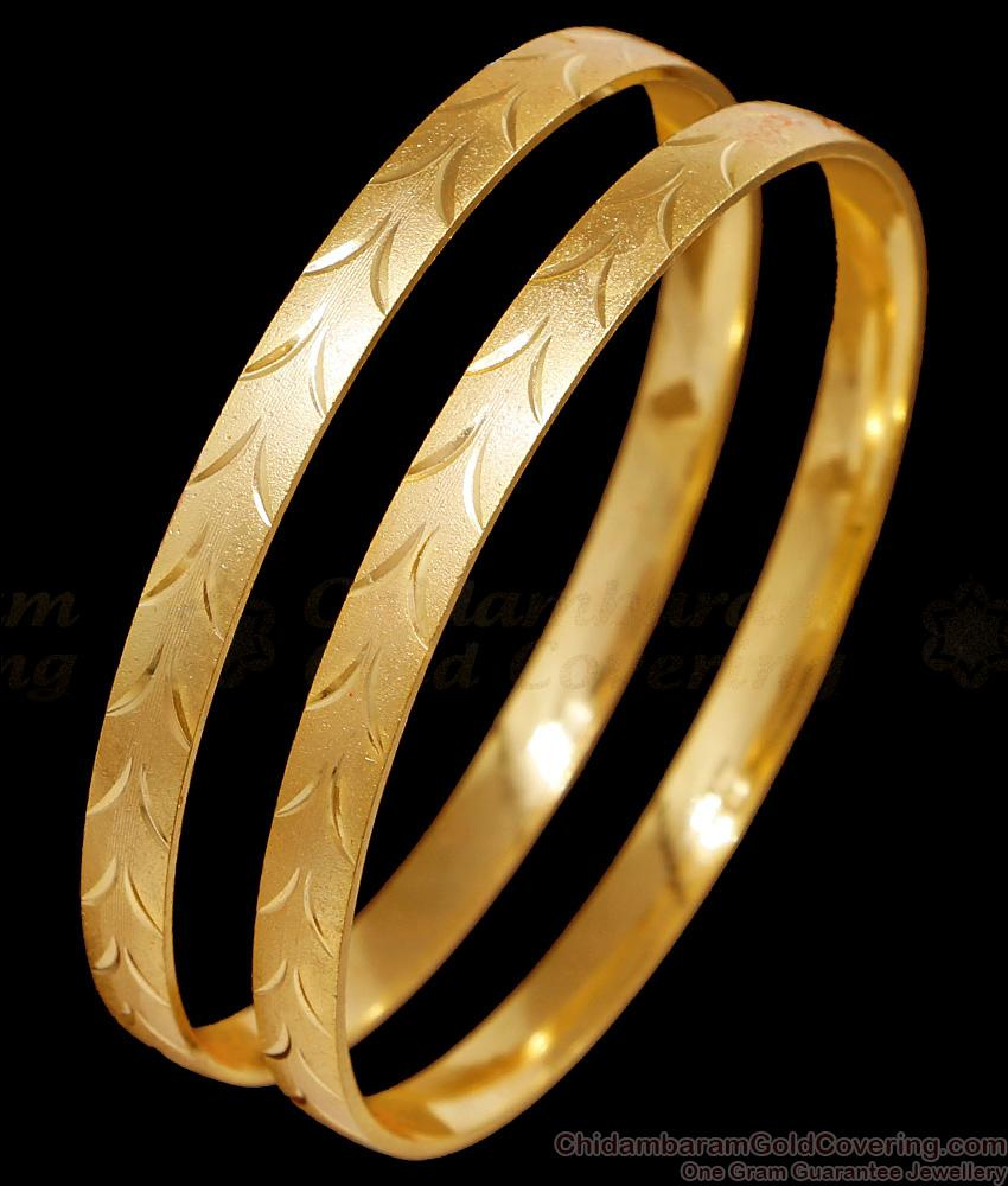 BR2731-2.6 Size One Gram Gold Plain Bangle Matt Finish Design For Daily Use