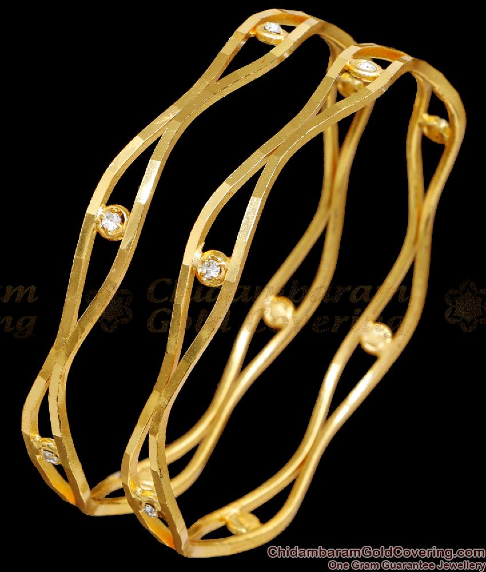 BR2556-2.6 Set Of Two Light Weight Gold Neli Bangle Design With Stone