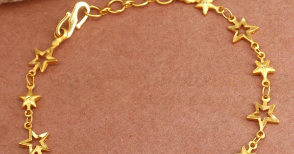 Stylish Gold Bracelet Charms Star Designs Shop Online BRAC799
