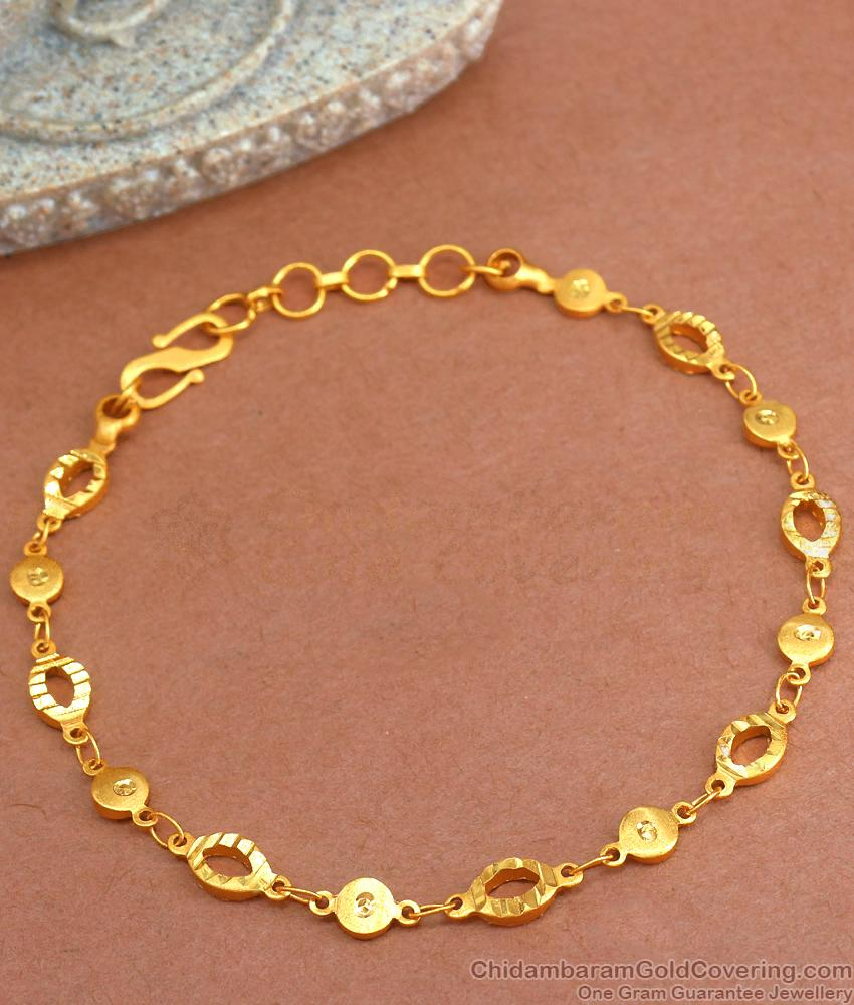 New Arrival Forming Gold Bracelet For Women BRAC857
