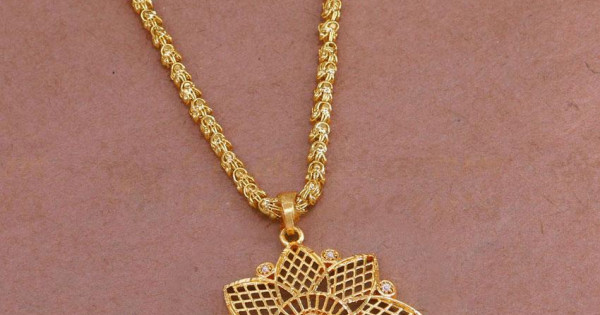 New Arrival Gold Pattern Star Pendant Chain With White Stone BGDR1343