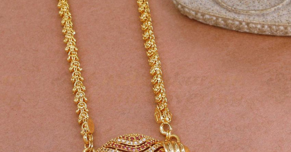Sparkling Ruby White Stone Vishnu Sangu Dollar With Jasmine Gold Chain ...