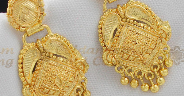 Gold Inspired Plain Big Danglers for Marriage Function ER1028