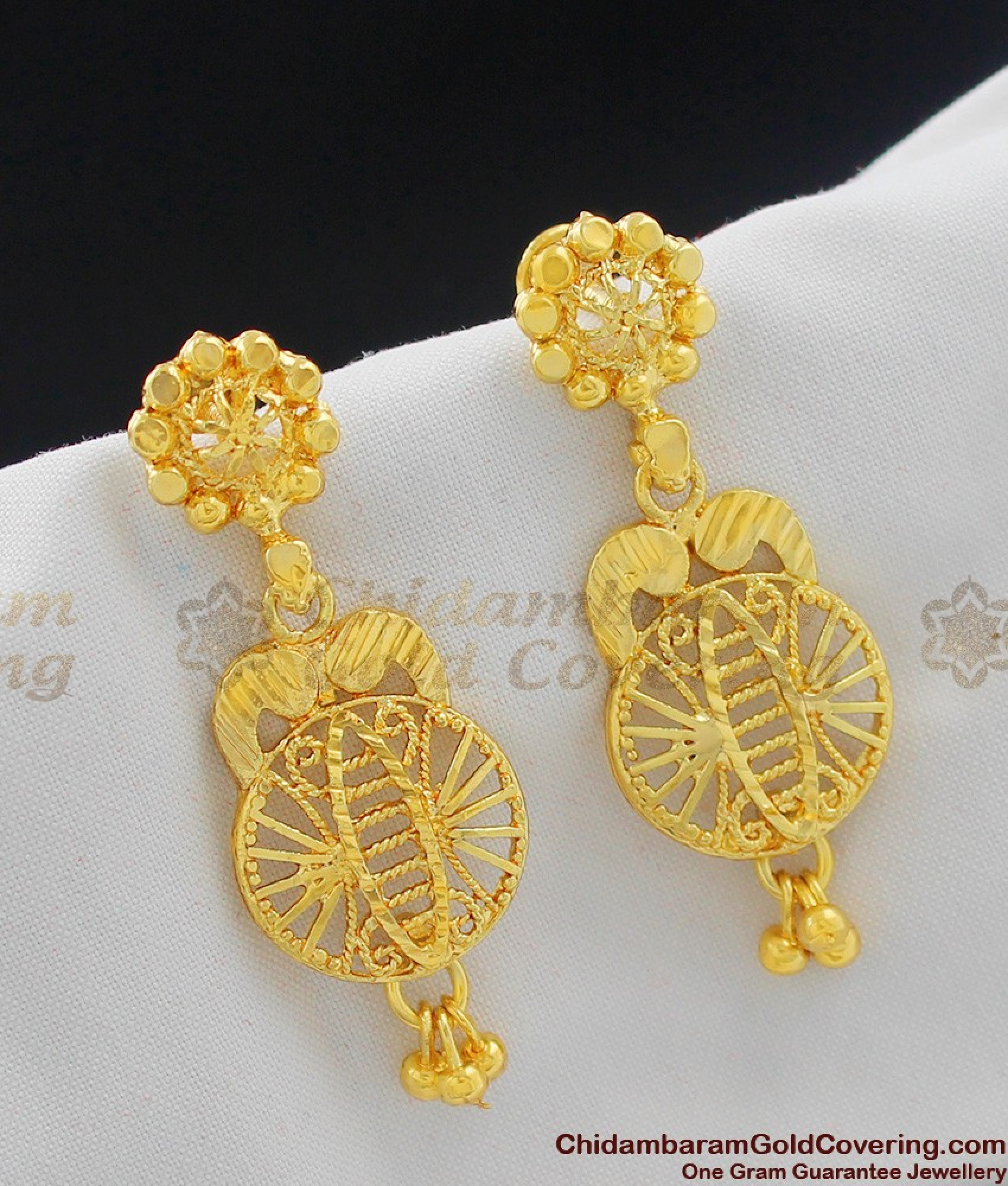 Gold Tone Design Danglers For Marriage Function ER1045