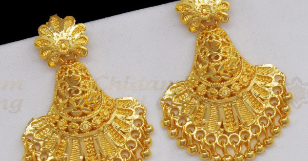 Shining Gold Forming Dangler Design Earrings Collection ER2137
