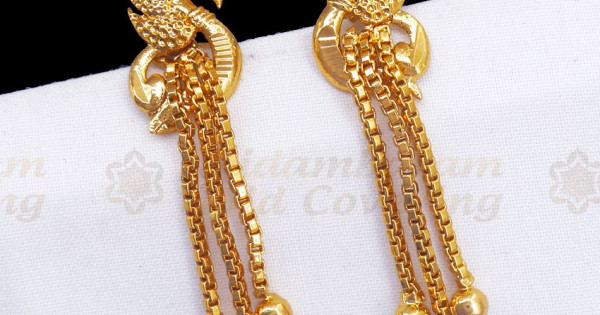 Peacock Design Plain Gold Dangler Earring Traditional Wear ER3194