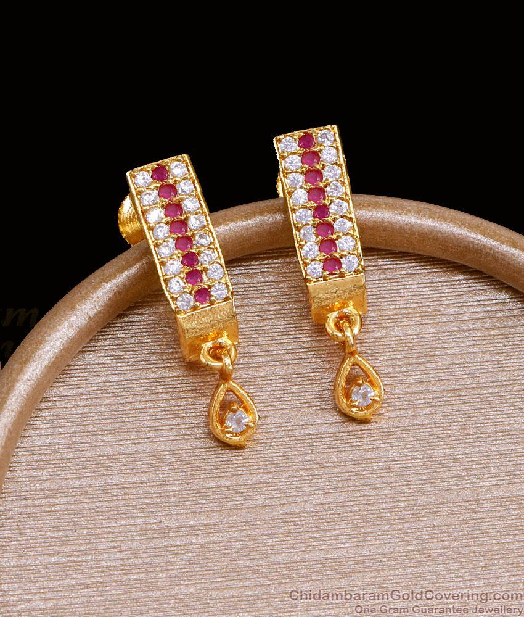 Big Strip Design Gold Plated Stud Earring Shop Online ER3537