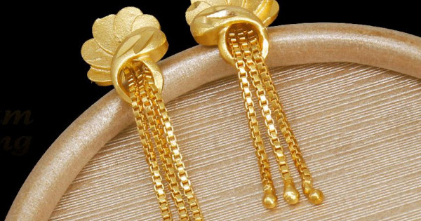 Simple Regular Wear Forming Gold Earrings Shop Online ER3833