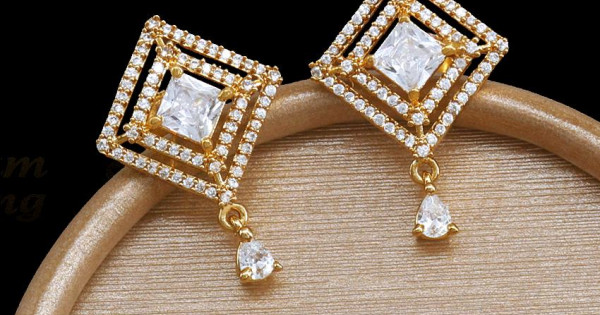 Glittering White Stone Gold Earrings Party Wear Collections ER4013