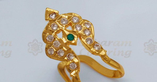 Buy Original Impon Emerald Vaki Type Finger Ring FR1118