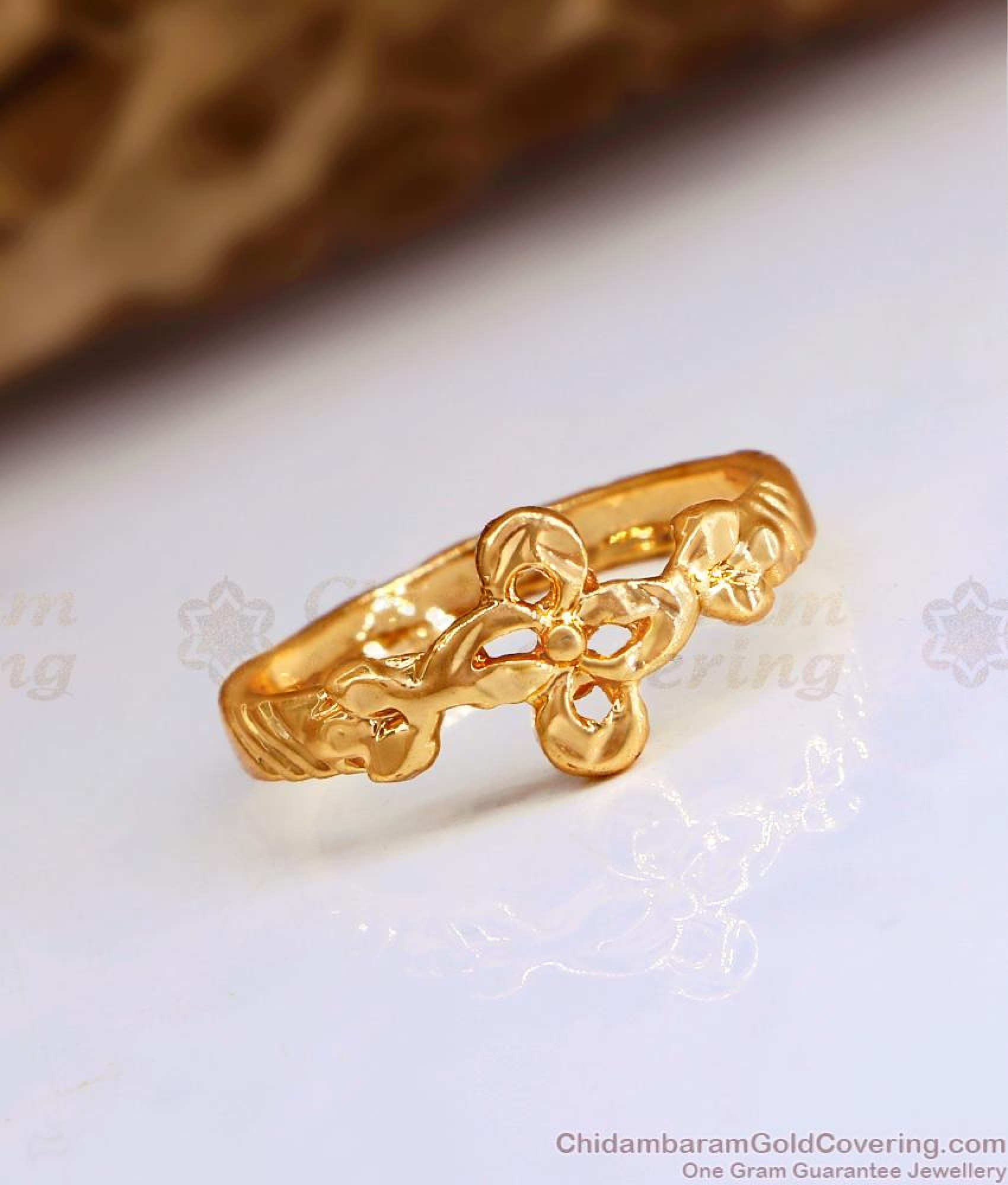 Regular Wear Gold Tone Impon Finger Ring Floral Design FR1513