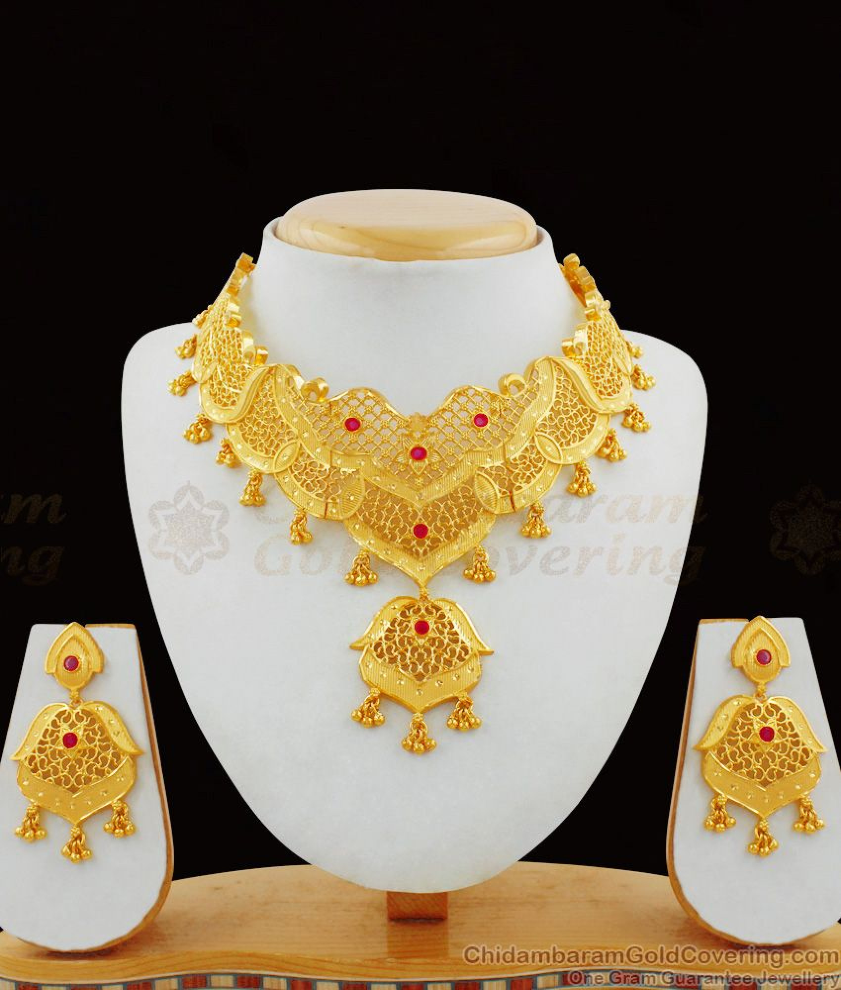 Grand Real Gold Pattern Forming Choker With Pin Type Earrings Bridal ...