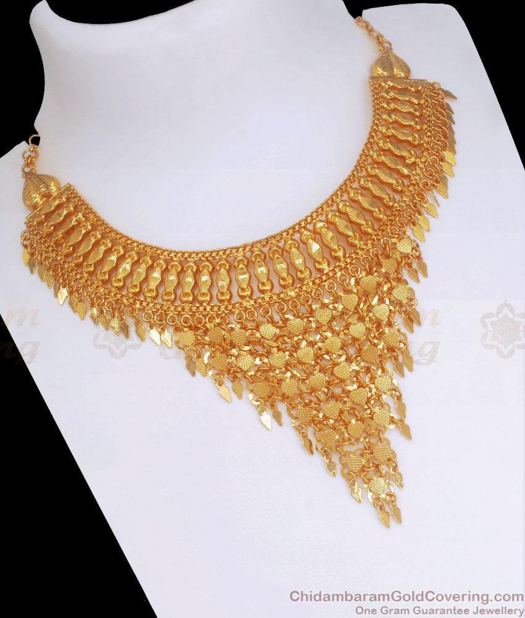 Traditional Kerala Pattern Forming Gold Necklace Elakkathali ...