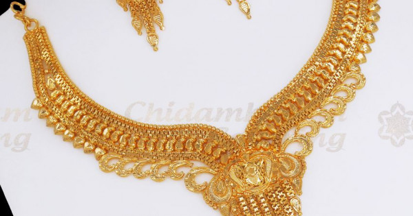 Bridal Calcutta Gold Necklace Earring Combo Set NCKN2651
