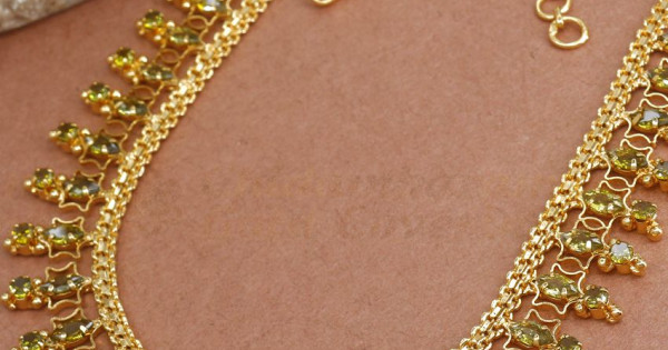Luxurious Gold Look Necklace Unique Peridot Gemstone Pattern NCKN2819