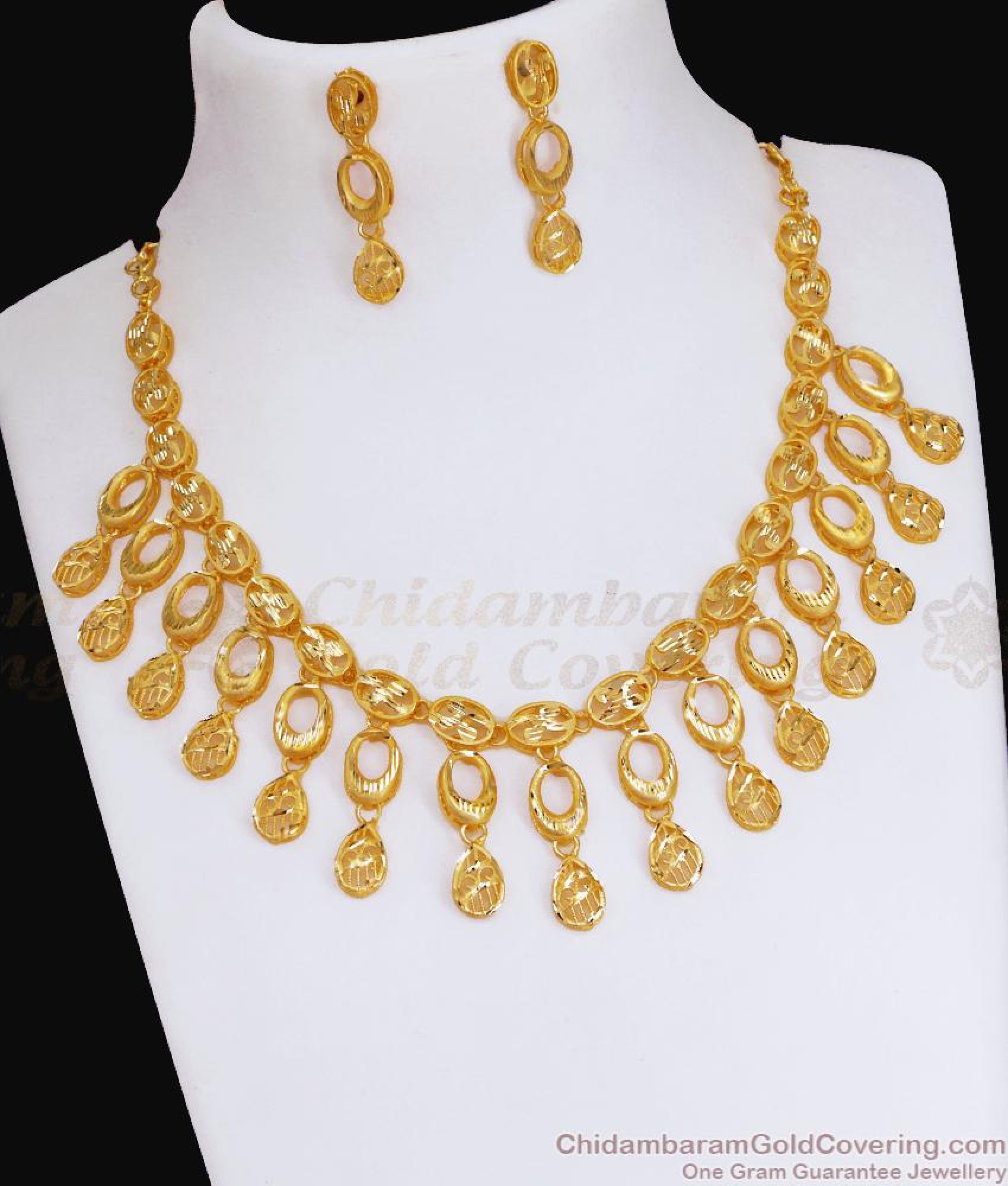 Beautiful 22k Gold Necklace For Marriage Forming Gold Jewellery Set ...