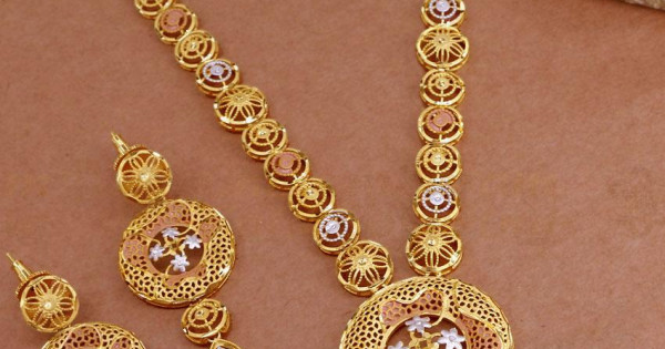 Premium Forming Gold Pink Enamel Necklace 2 Gram Gold Jewelry NCKN3621