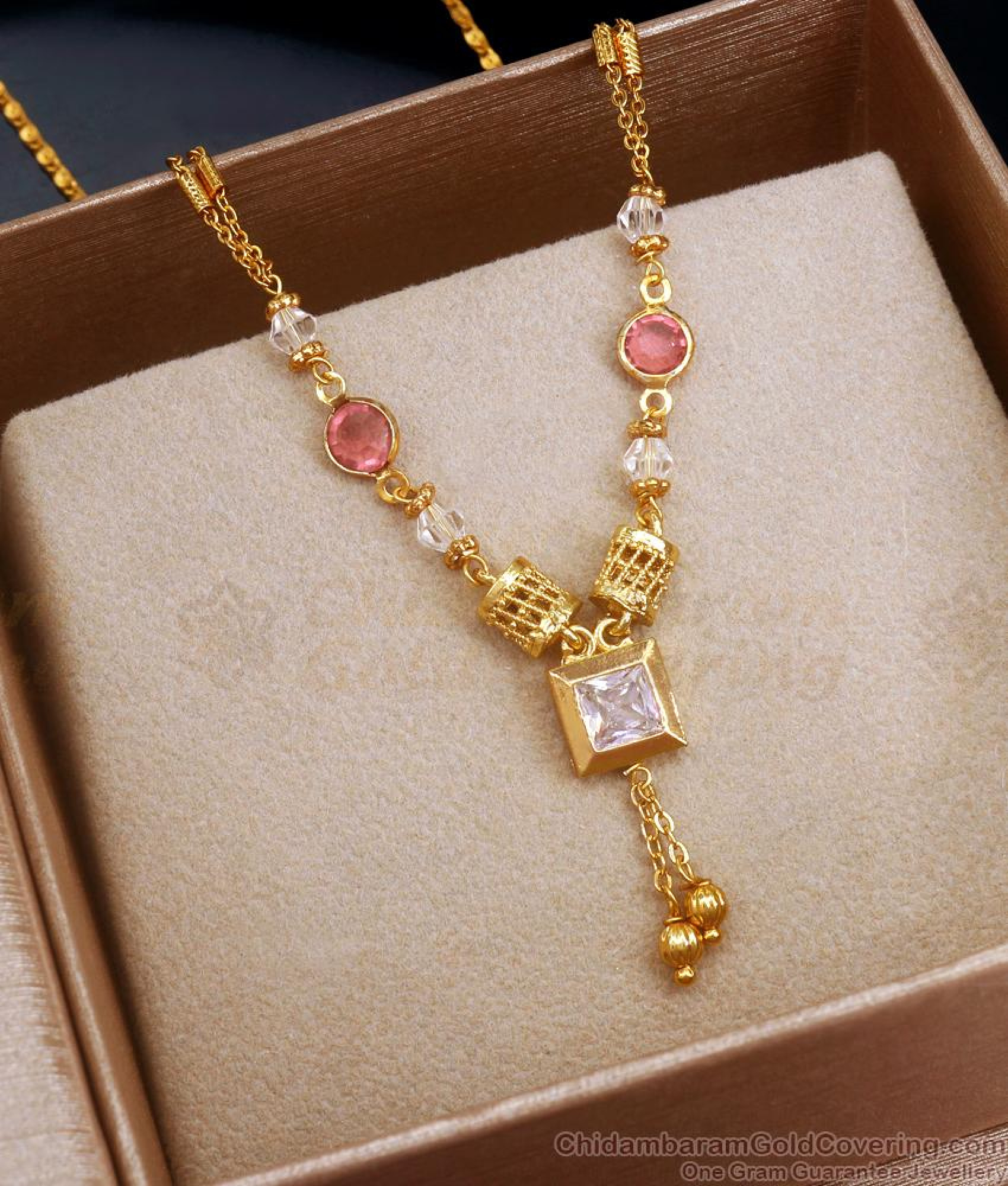 Beautiful Kemp Stone Gold Plated Pendant Short Chains SMDR2146