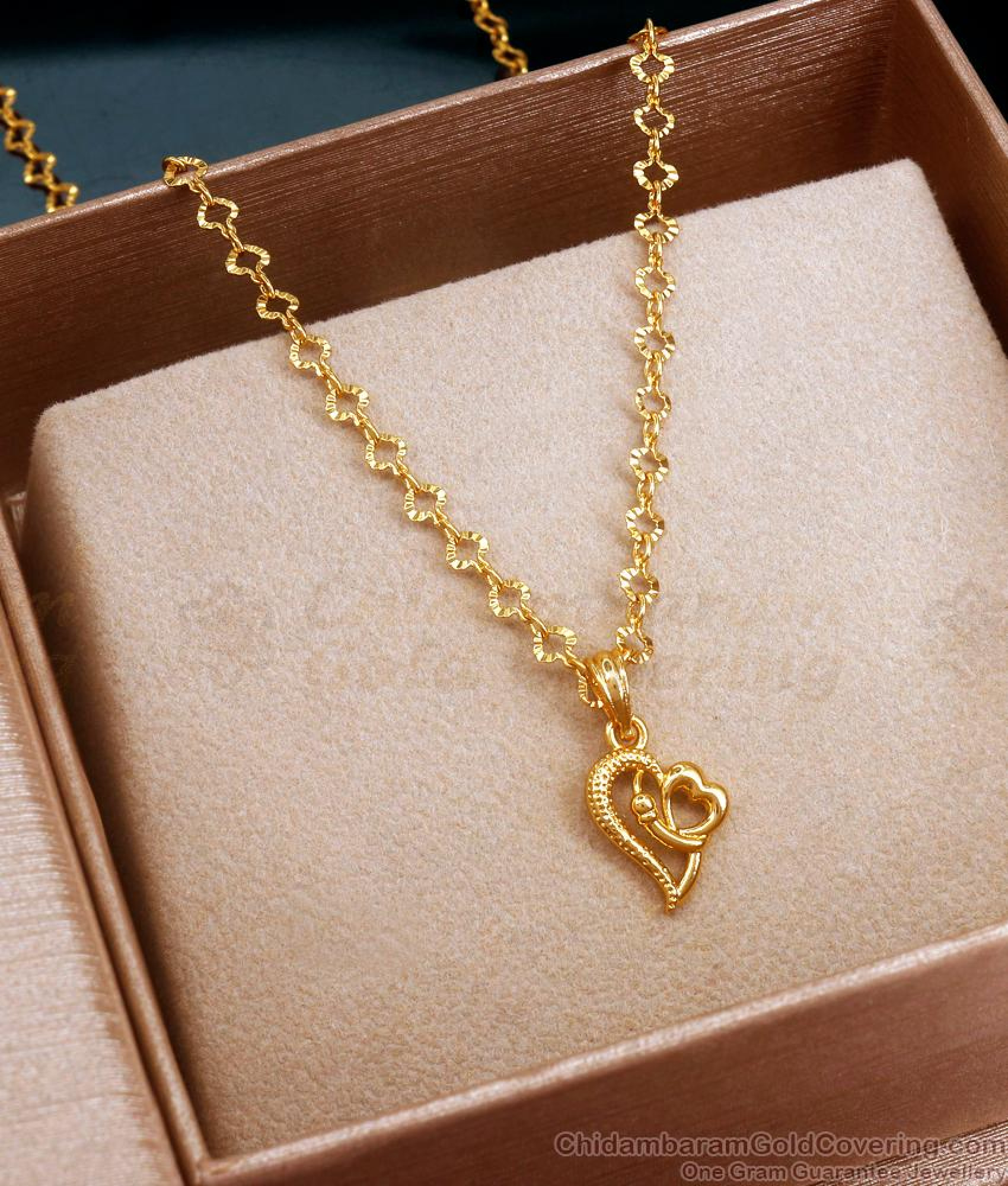 Plain Heart Shaped Gold Pendant Chain Necklace Design SMDR2213