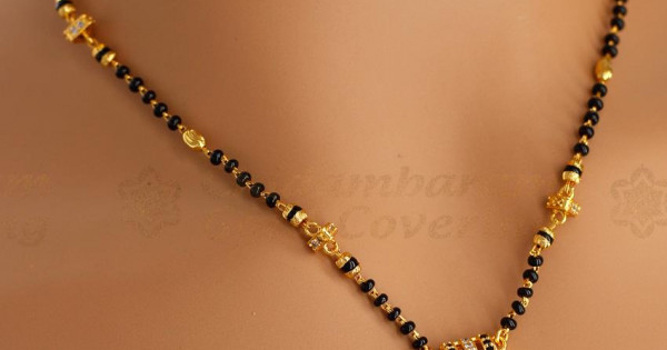 Daily Wear Black Beads Karimani Sara With White Stone Pendant SMDR2322