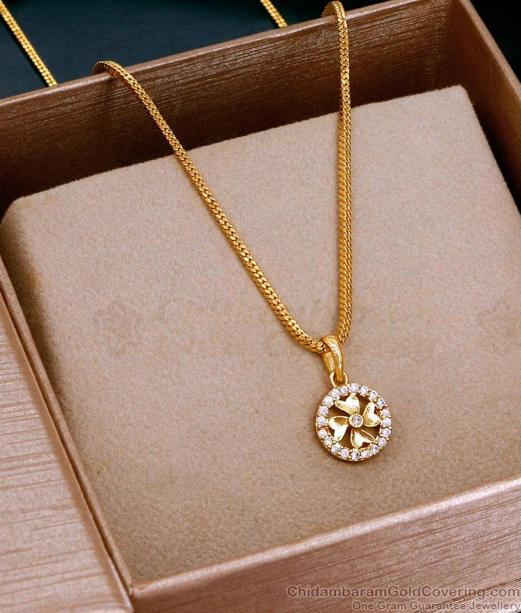 Elegant Full White Stone Round Pendant Chain Heart Design SMDR2616