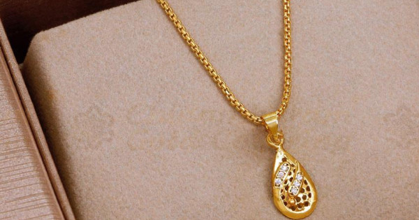 Regular Use Micro Gold Plated Pendant Chain Design For Women SMDR2688