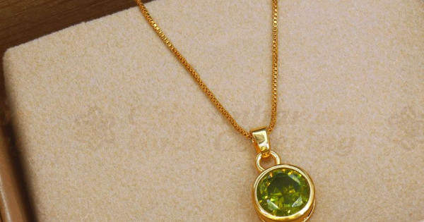 Stunning Green Stone Pendant Gold Plated Chain Shop Online SMDR952